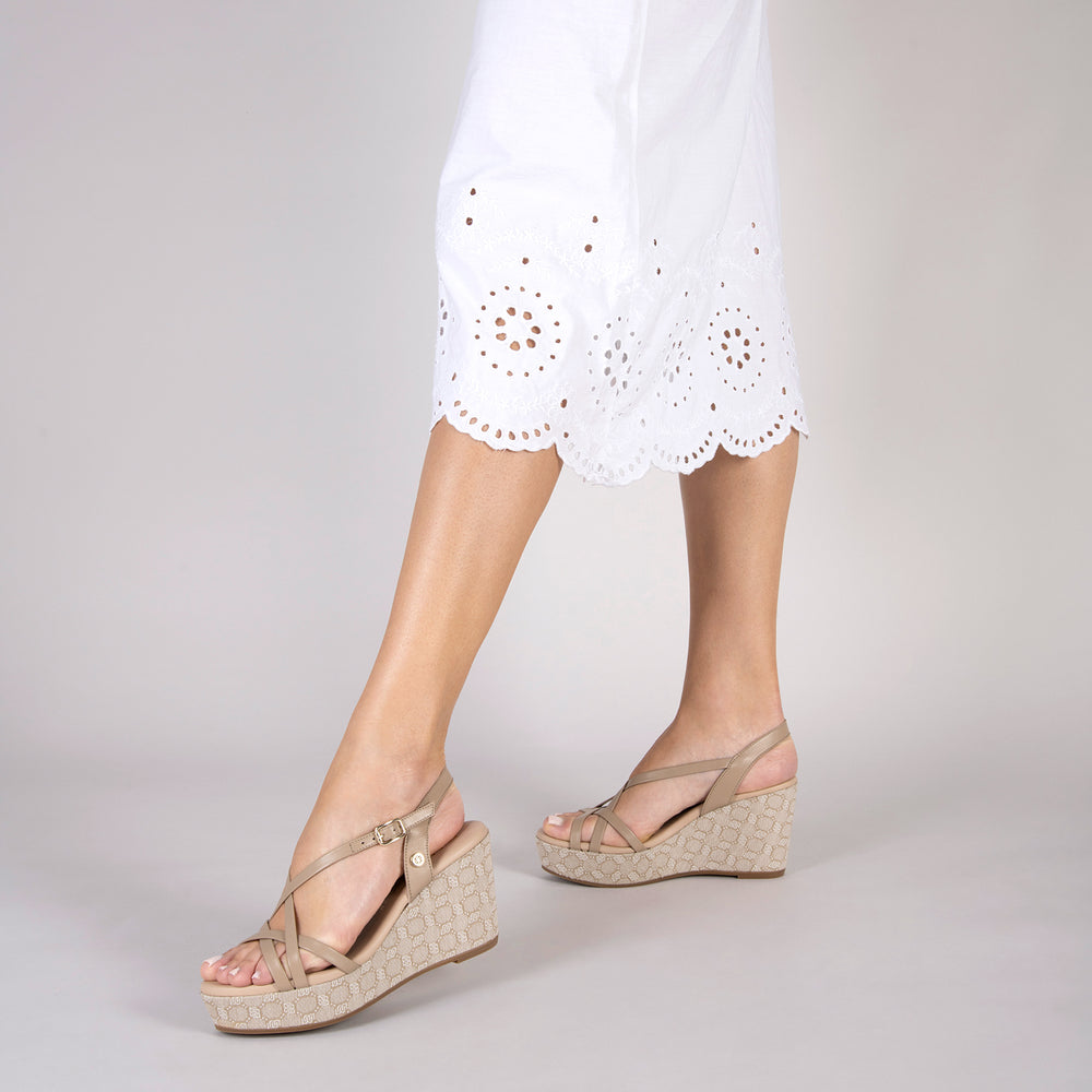 VALENTINA - Sandalias cuña TAUPE | miMaO